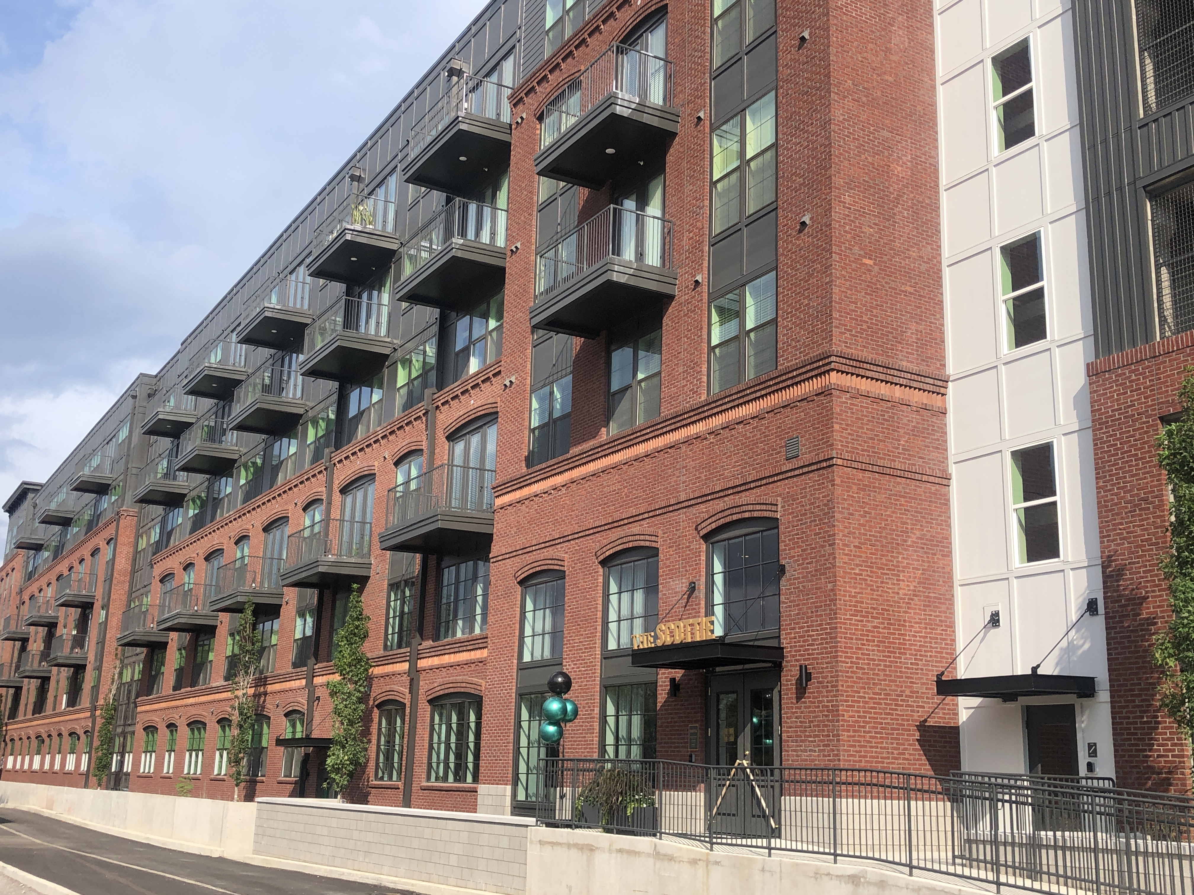 Stratton Brick | Classic Collection by Cherokee Brick